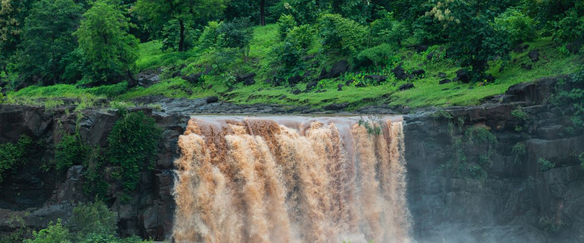Unveiling Nature's Beauty: 10 Hidden Waterfalls in Gujarat - Main Awara ...