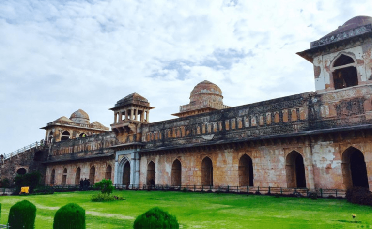 Day Trips from Indore: Best places to visit near Indore - Main Awara ...